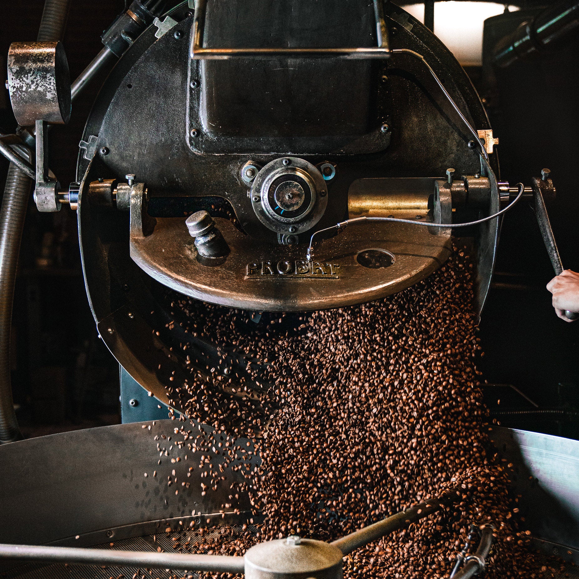 SIMMONS BUILDING – Phil & Sebastian Coffee Roasters